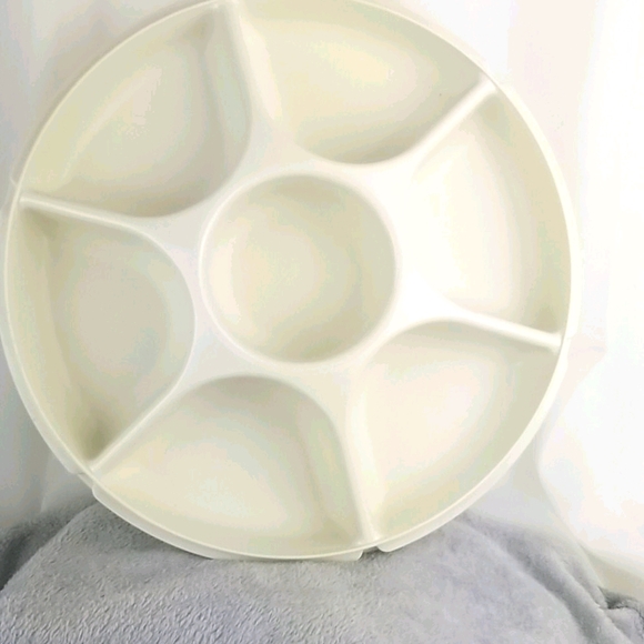 Tupperware | Kitchen | Tupperware Vintage Divided Tray With Lid | Poshmark